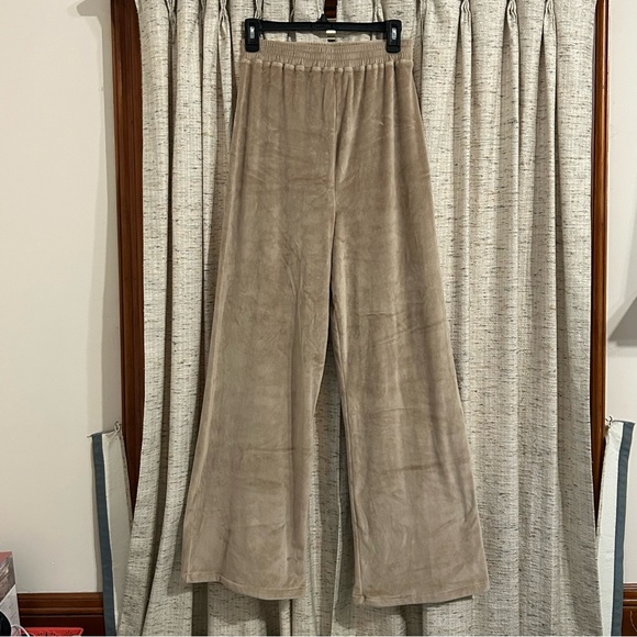 SKIMS | Intimates & Sleepwear | Skims Velour Flare Leg Lounge Pants ...